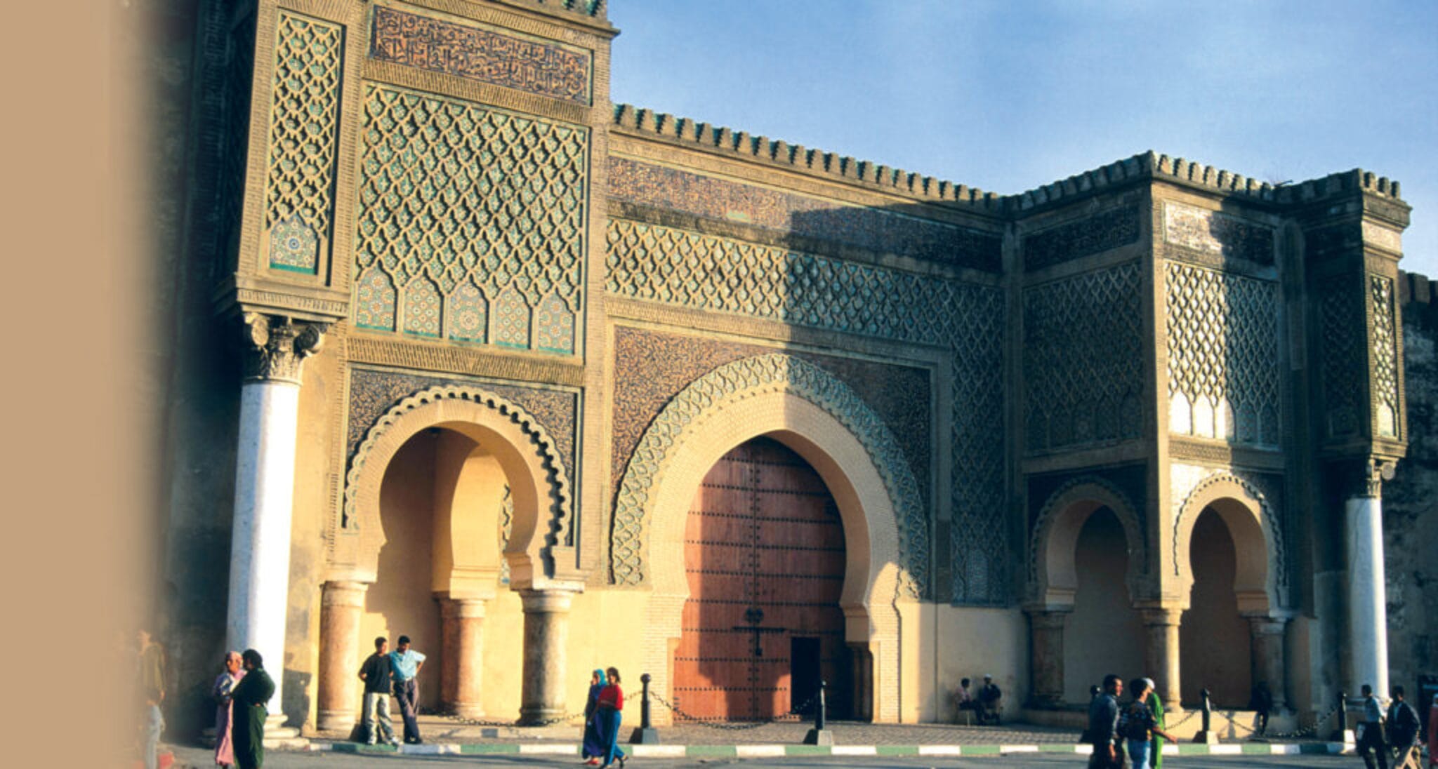 10 Beautiful Moroccan Gates: Icons of Art, History & Soul - MoroccoBeat