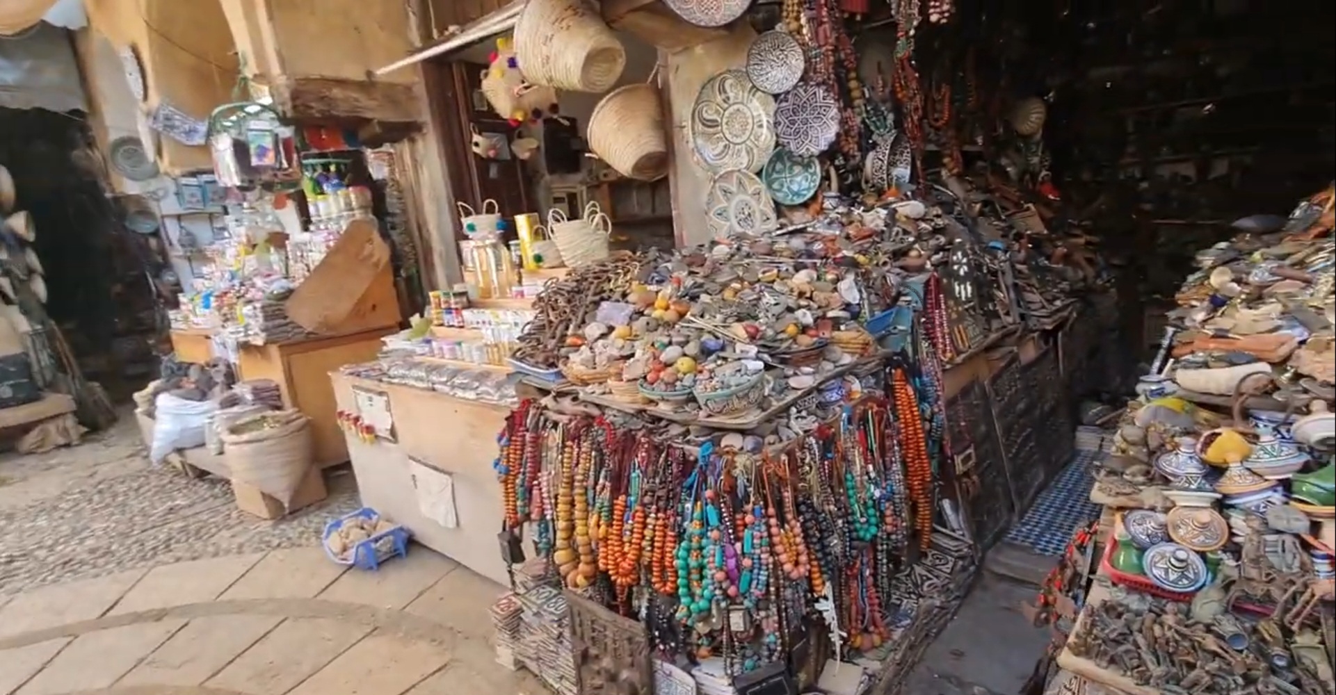 The Souks of Fez (Fes El Bali): 10 Markets You Absolutely Must Visit ...
